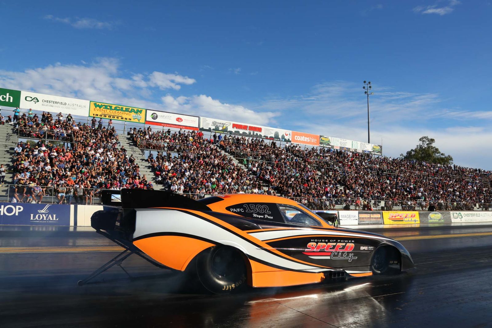 Drag racing down the quarter mile at Willowbank: How it all started ...