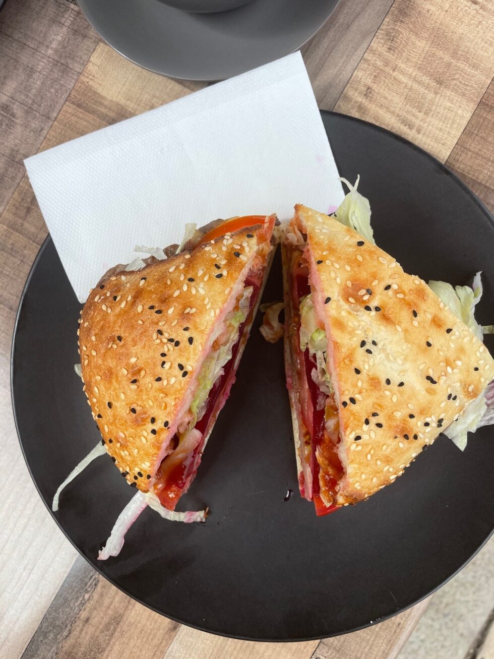 10 Ipswich burgers to taste test – Discover Ipswich